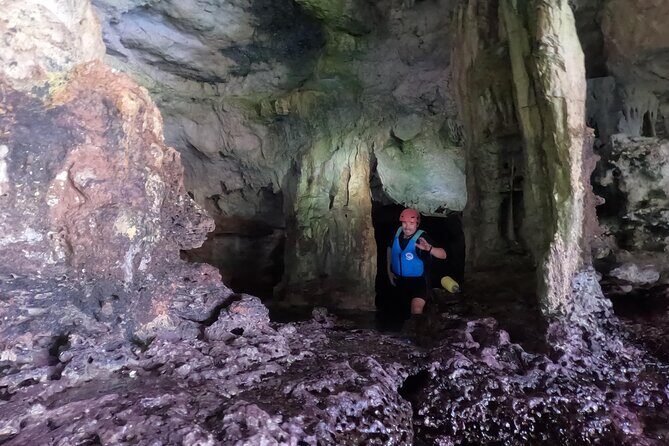 Cala Varques: Guided kayak Sea caves expedition & snorkeling - Who Should Book This Tour?