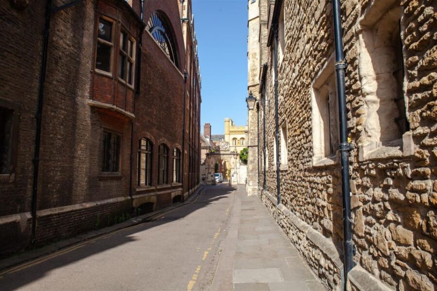 Cambridge: 2-Hour Private University Walking Tour - A Closer Look at the Itinerary and Highlights