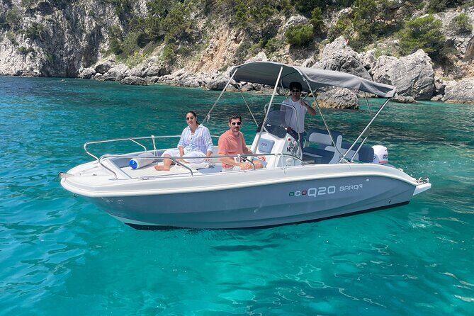 Capri Tour for Private Groups by Luxury Boat - What Makes This Tour Stand Out?