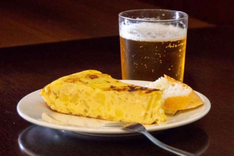 Cartagena: Tapas Guided Walking Tour with Roman Theater - Tasting Cartagena: What You Can Expect at Each Tapas Stop