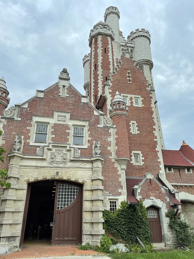 Casa Loma Stables building exterior