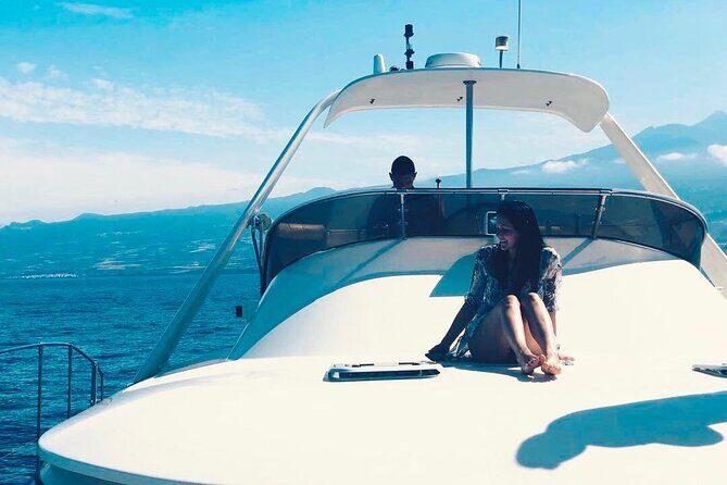 CATAMARAN OCEAN CRUISE TOUR, Food & Drinks included! - Transportation, Group Size, and Pricing