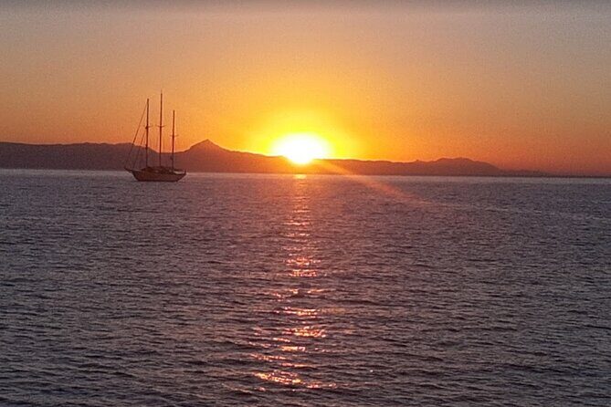 Catamaran ride at sunset from the Port of Denia - The Itinerary in Detail