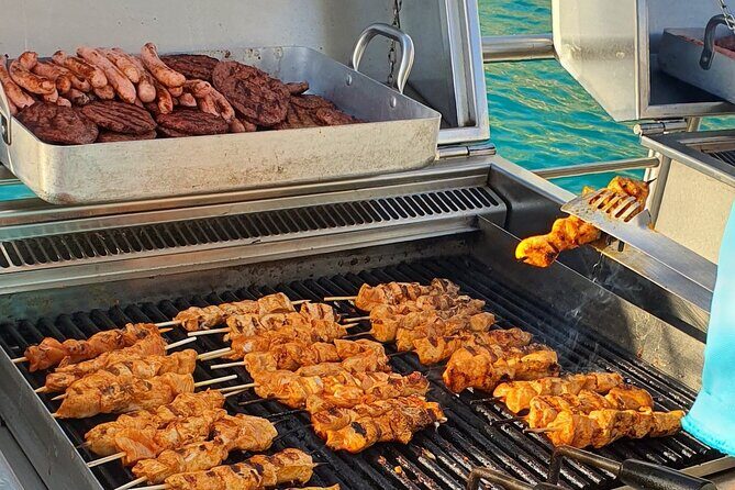 Catamaran with BBQ in the Bay of Palma - The Value Proposition