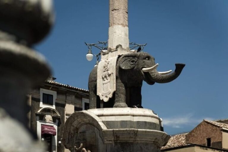 Catania Highlights Walking Tour With A Guide - The Experience from a Traveler’s Perspective