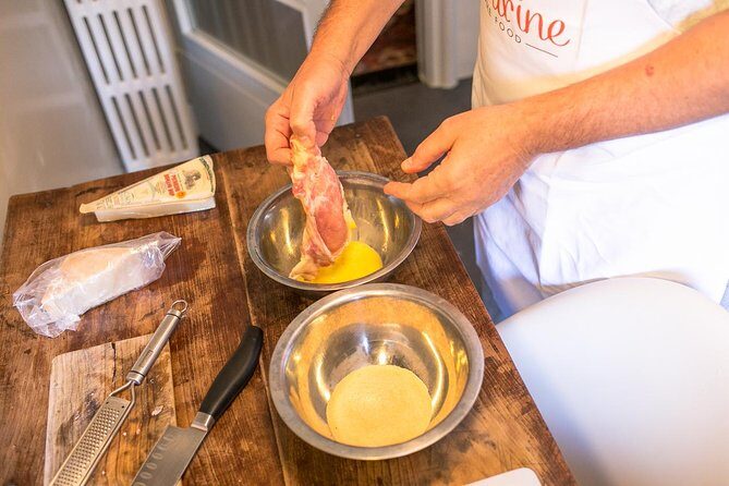 Cesarine: Cooking Class with tasting at Local's Home in Milan - The Itinerary in Detail