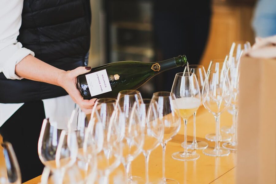 Champagne pour tasting Ay-Champagne France