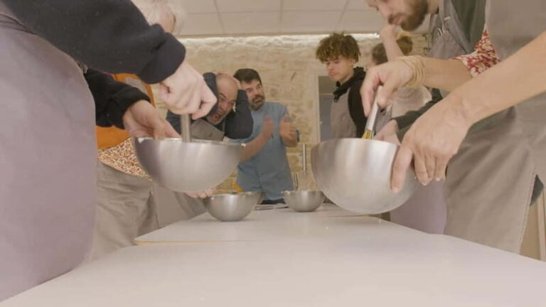 CHANTILLY : apprendre à monter la crème chantilly à la main - Overview of the Experience