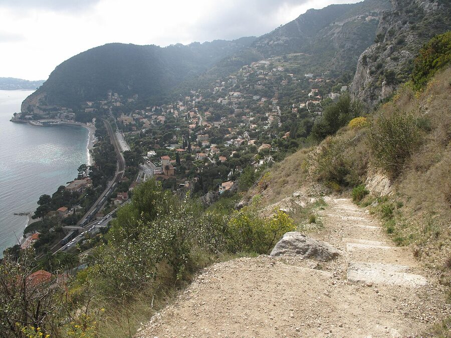 Mediterranean view from Chemin de Nietzsche midway