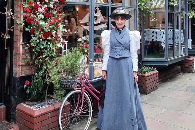 Chester Edwardian Lady Walking Tour - Practical Tips for Participants