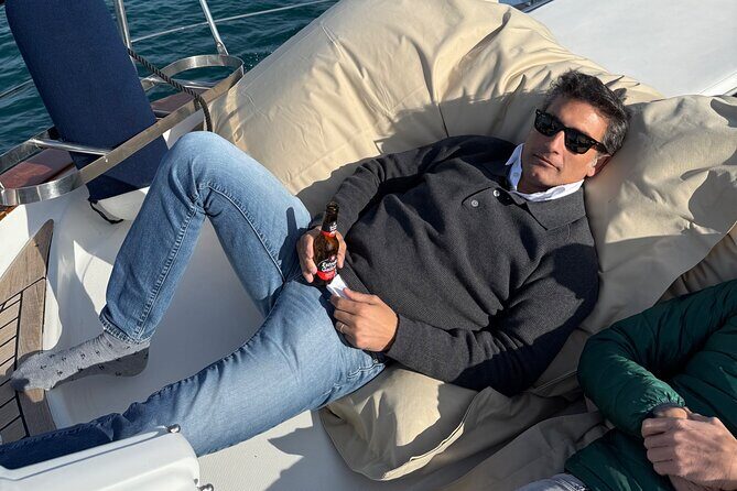 Chill and Sail in Valencia - Who Will Love This Experience?