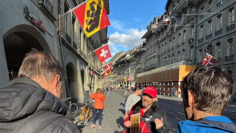 Chocolate and liquor fun in Bern with tasting - A Deep Dive into the Bern Chocolate & Liquor Tour