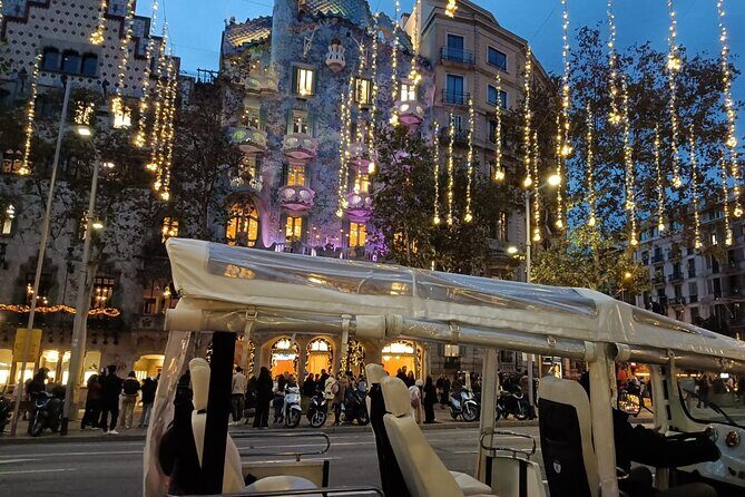 Christmas Lights Tour of Barcelona in Private Eco Tuk Tuk - What It Feels Like to Be on the Tour