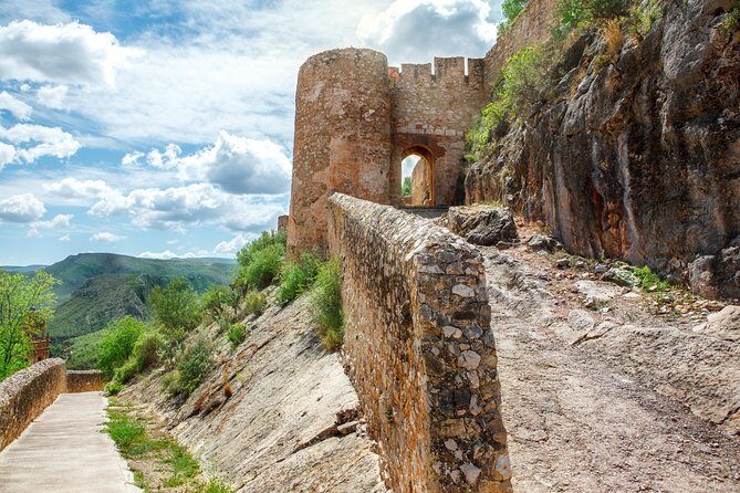 Chulilla Canyon Trail - private full day tour - The Village Experience: More Than Just a Rest Stop