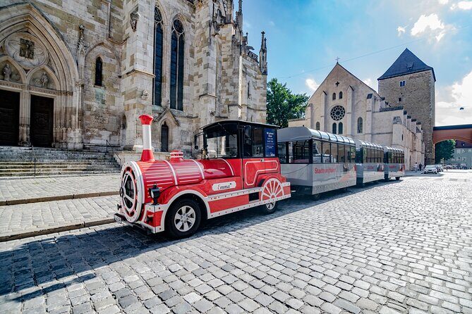 City tour through Regensburg with the little train - Highlights and Practical Details