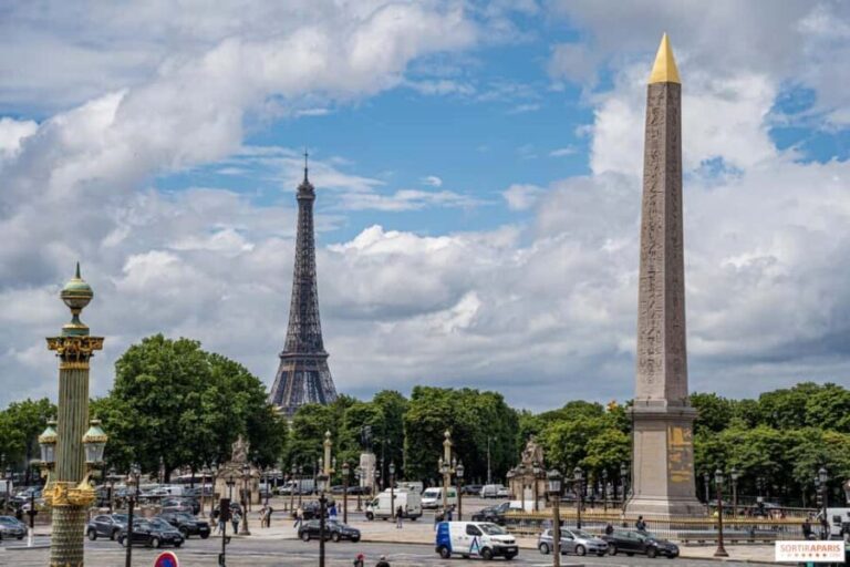 Classical and Monumental Paris Tour along the Seine River - Practical Details and What to Expect
