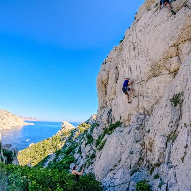 Climbing Discovery Session in the Calanques near Marseille - What You Can Expect from the Climbing Discovery Session
