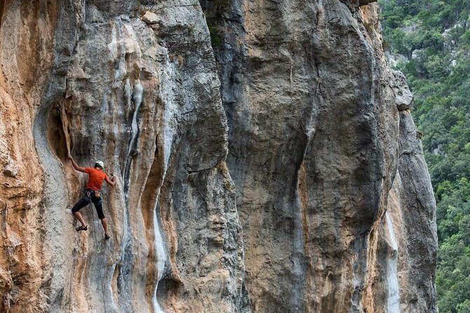 Climbing in Leonidio with instructor - The Itinerary: How the Day Unfolds