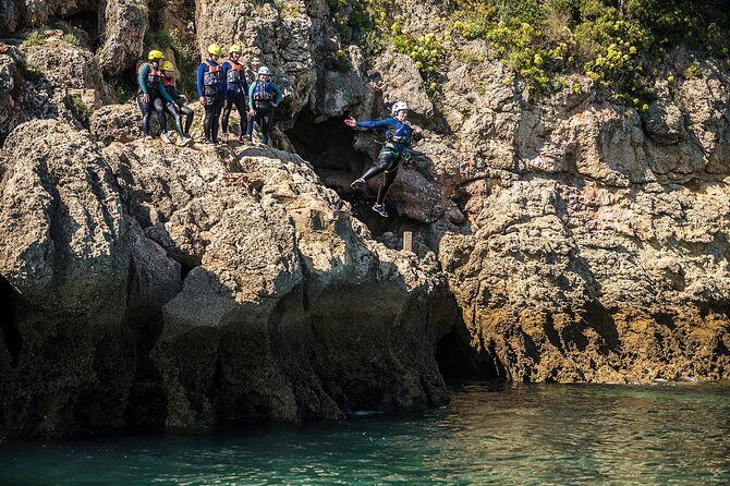 Coasteering and Speedboat, Arrábida Setúbal, Sesimbra near Lisbon - FAQ