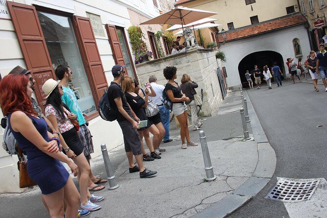 Coffee pleasure walking tour - The Practical Side: Logistics & Recommendations