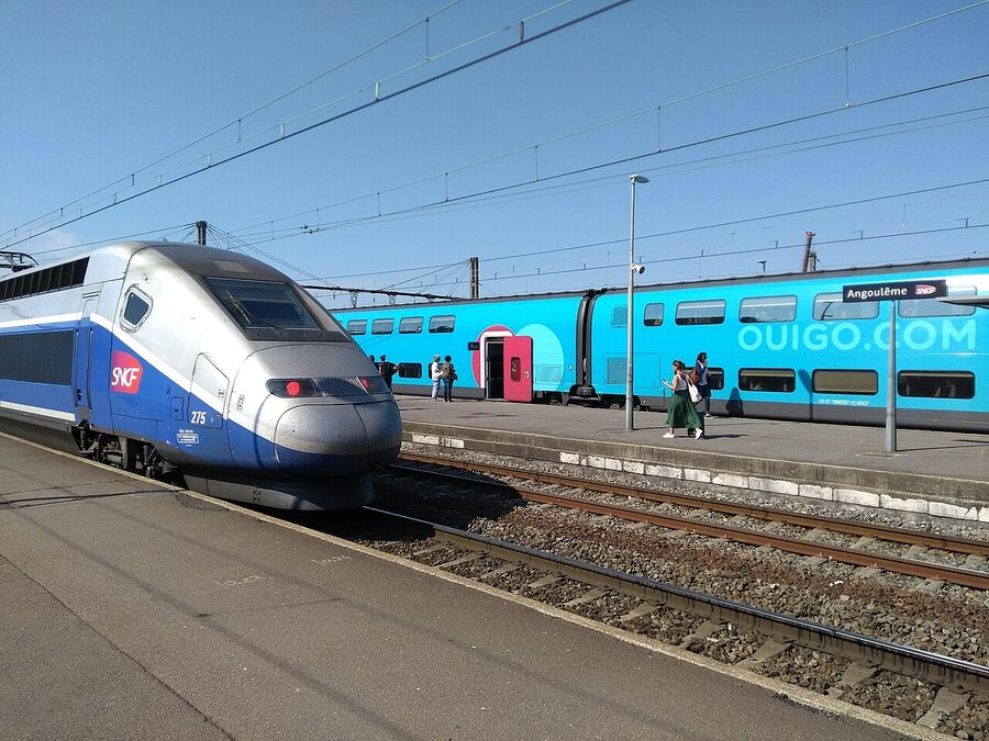 Gare d Angouleme TGV station building exterior