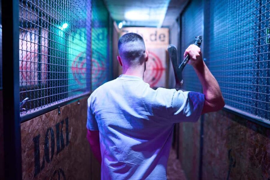 Cologne: Viking Challenge  Axe Throwing in the 7th Space! - Group Dynamics and Suitability