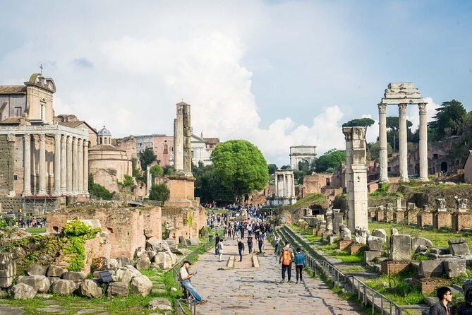 Colosseum and Roman Forum Group Tour or Audio Guided tours - Who Will Love This Tour?