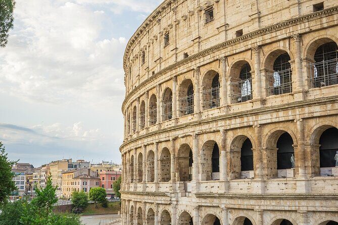 Colosseum Roman Forum palatine hill skip the line entence - Deep Dive into the Experience