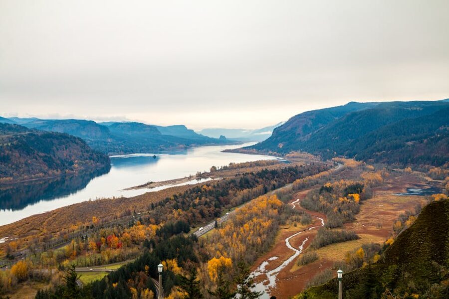 Columbia River Gorge in autumn with fall foliage