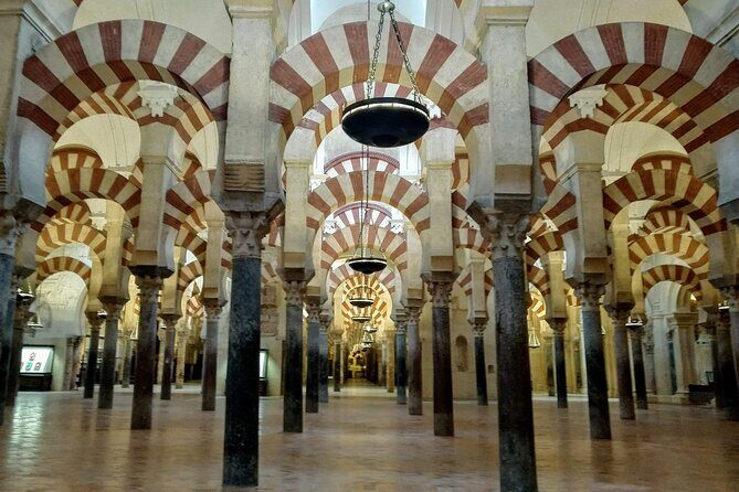 Cordoba tour Mosque-Cathedral & Jewish Quarter, max. 8 people - The Sum Up