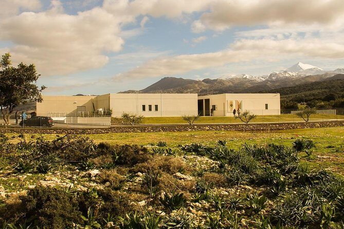 Cretan Stories  A Journey Through History and Tradition - Transportation and Practical Details