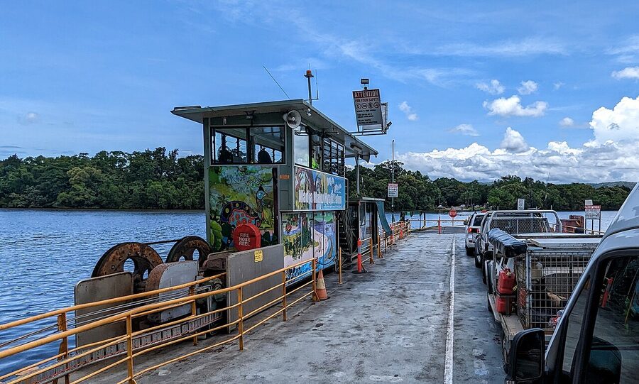 Daintree River cable ferry crossing with vehicles