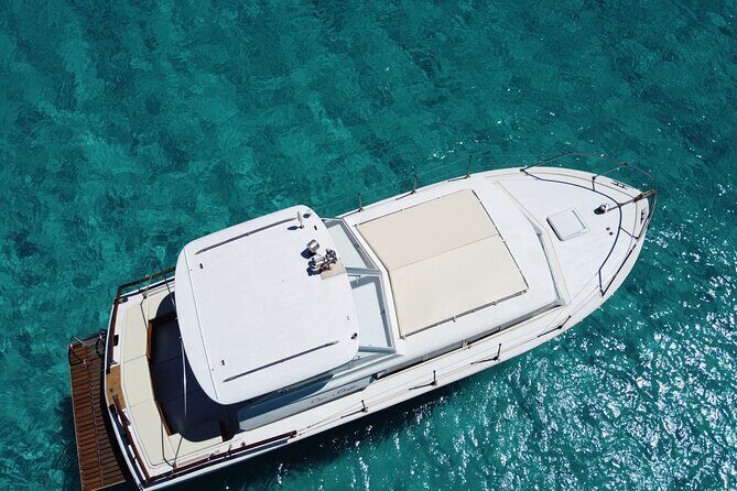 Day on a boat in the archipelago of La Maddalena with lunch - Stop 4: Isola di Santa Maria