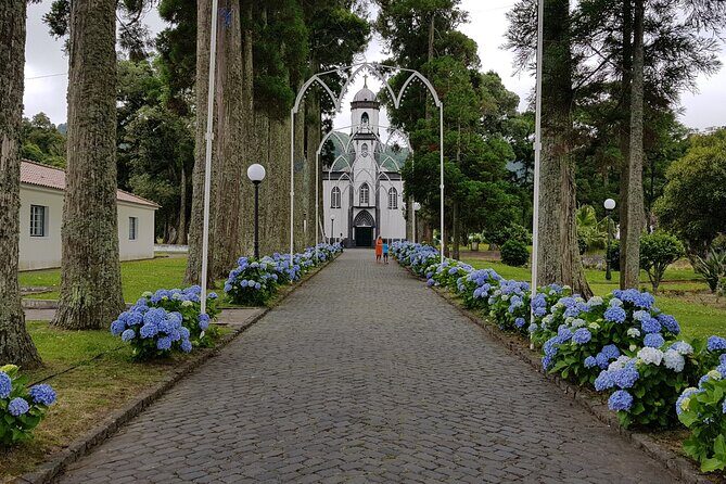 Day tour to the amazing Sete Cidades - Who Would Love This Tour?