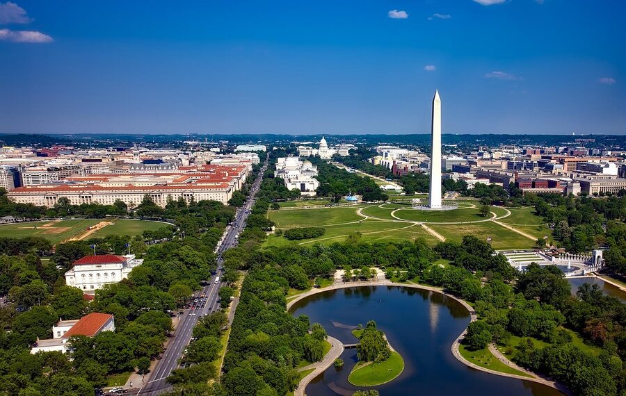 Aerial view of the National Mall and Washington Monument