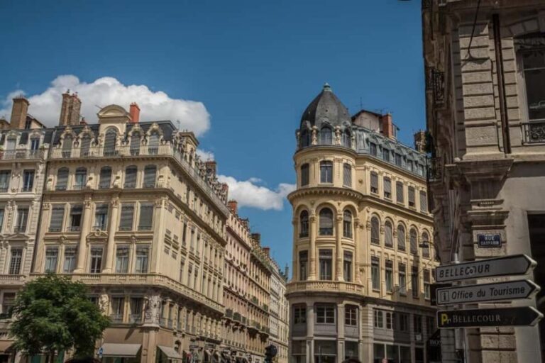 Dijon: Express Walk with a Local in 60 minutes - Why This Tour Works Well