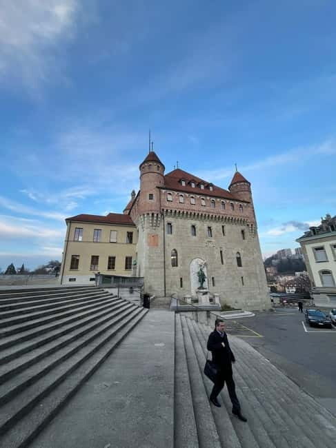 Discover Lausannes highlights with a local guide (EN) - Who It’s Best For