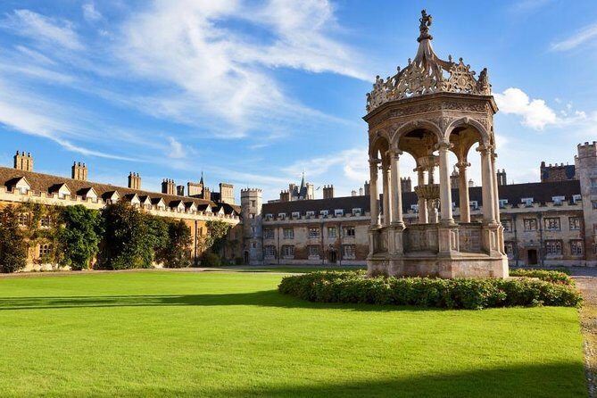 Discover Oxford and Cambridge with Guide from London by Coach - Practical Details and What to Expect