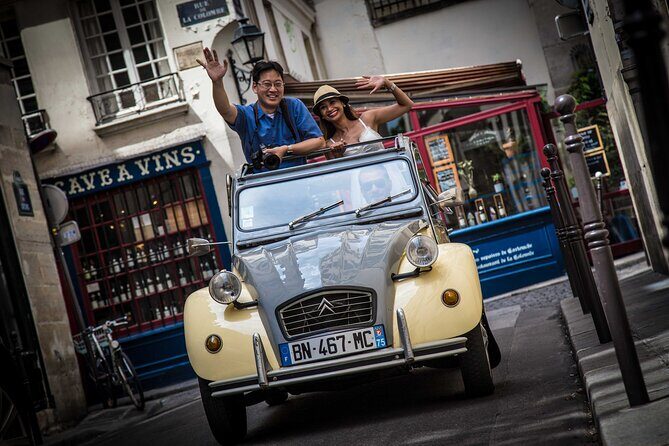 Discover Paris with a Local in his Unique Vintage Car - A Carefully Curated Itinerary for a Quick but Rich Paris Introduction