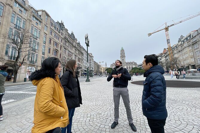 Discover Porto A Private Walking Tour with Authentic Tasting - Guide and Tour Logistics