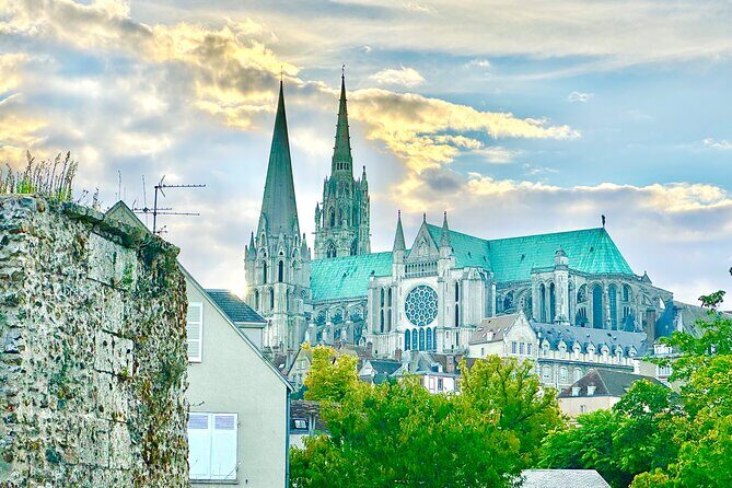 Discovering Medieval Wonder of Chartres Cathedral - The Value of a Private Guided Tour