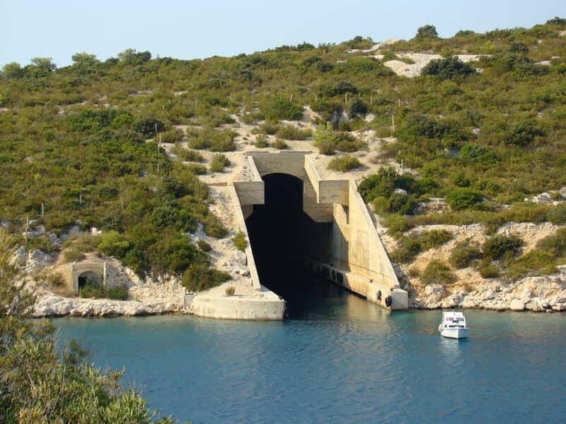 Discovery / Military tour of island of Vis - What to Expect