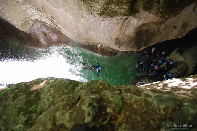 Discovery of the Canyon of Furon Haut en Vercors - Guides and Group Dynamics