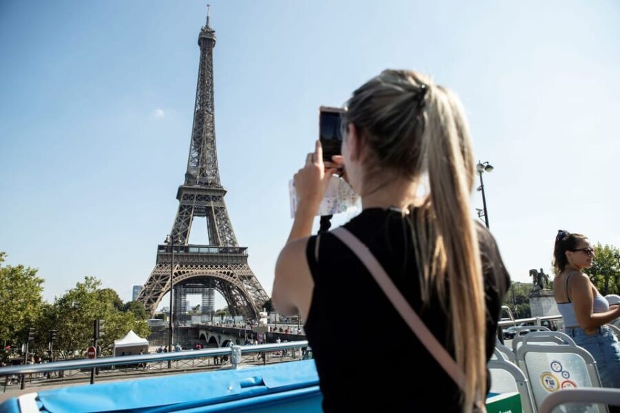 Disneyland Paris: Bus Sightseeing Tour in Paris - In-Depth Look at the Disneyland Paris: Bus Sightseeing Tour in Paris