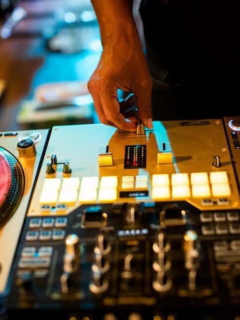 DJ for a Day: Learn to Mix Like a Pro in Berlin. - The Sum Up