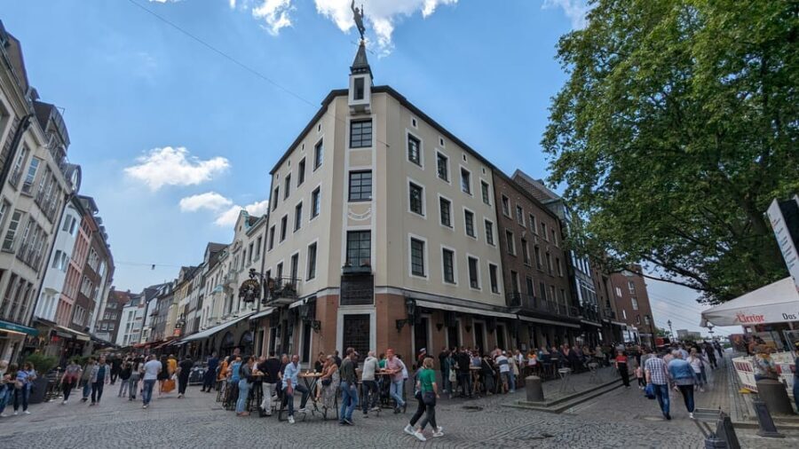 Düsseldorf: Tipping based - Old Town Walking Tour - Practical Details and What to Expect