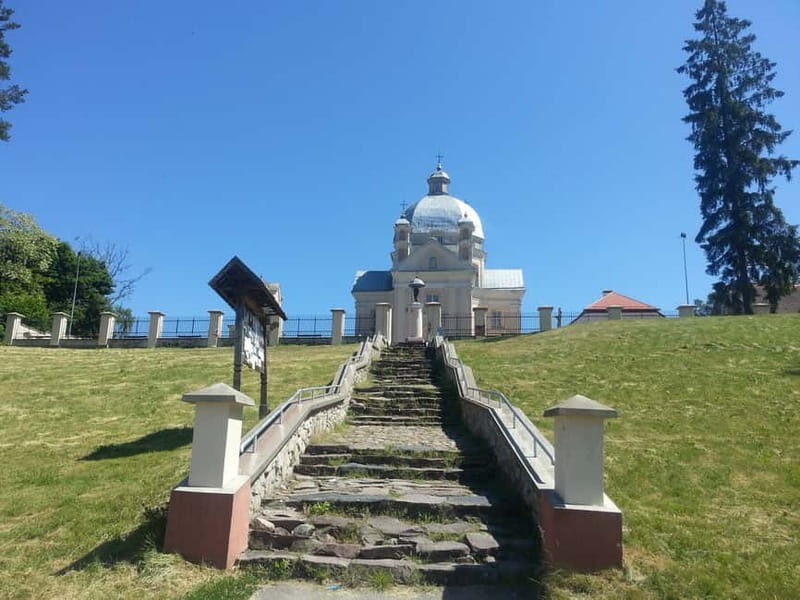 Dzukija National Park and Grutas Park: Full-Day Tour - Transportation, Cost, and Group Dynamics