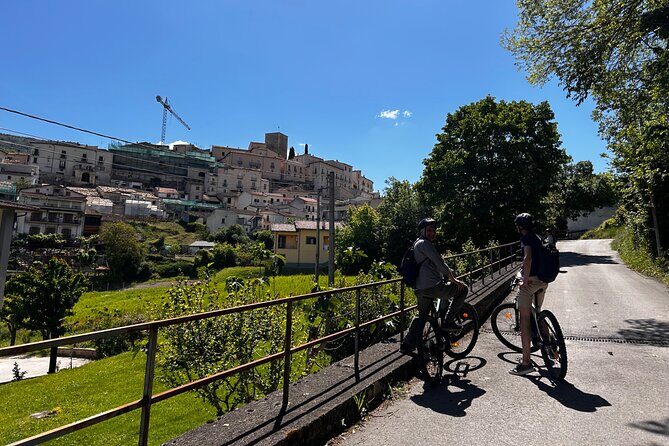 E-bike between towers and medieval villages at the foot of Sirente Abruzzo - What to Expect During the Tour