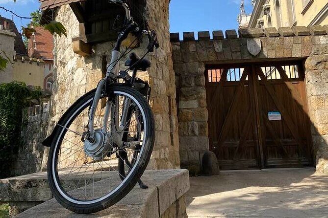 E-Bike Guided Tour in Castle Hill Budapest - Detailed Breakdown of the Itinerary