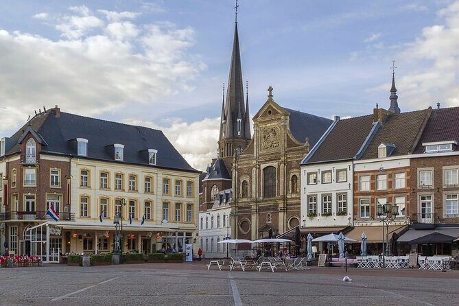 e-Scavenger hunt Sittard: Explore the city at your own pace - Price & Overall Value
